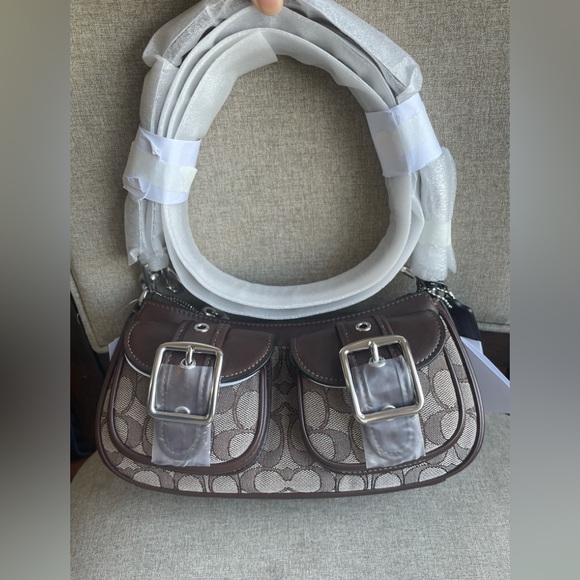 Coach | Bags | Nwtcoach Ashton Shoulder Bag In Signature ...